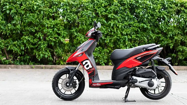 Images of Aprilia SR 160 | Photos of SR 160 - BikeWale