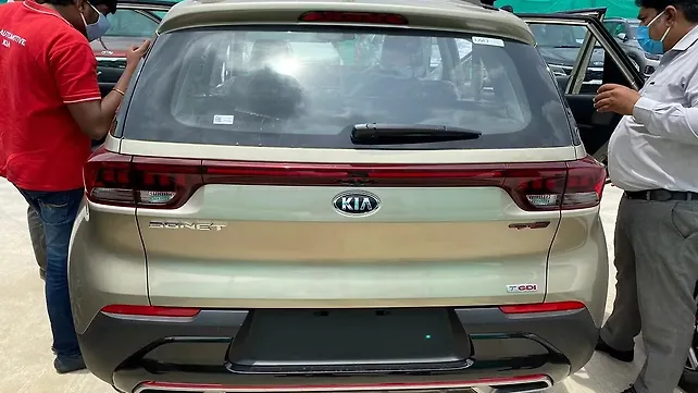 Kia Sonet arrives at dealerships ahead of launch in September - CarWale