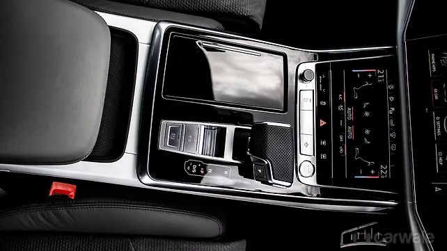Audi Q8 Price - Images, Colours & Reviews - CarWale