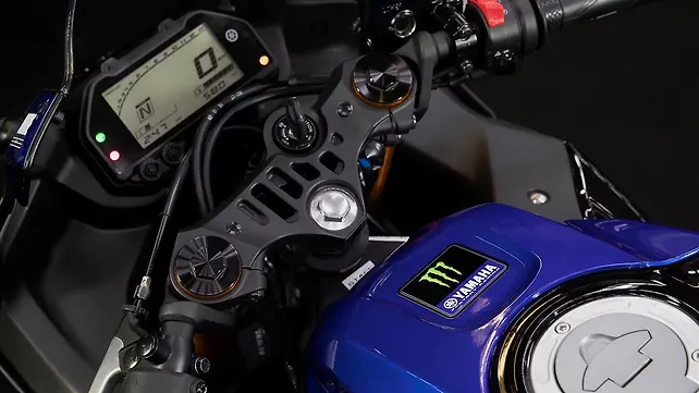 2021 Yamaha YZF-R3 Monster Energy MotoGP Edition: Image Gallery - BikeWale