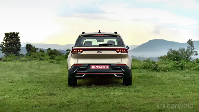 Kia Sonet Price - Images, Colours & Reviews - CarWale