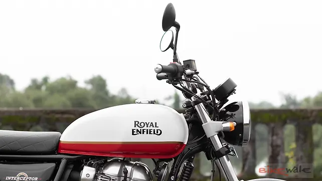 Royal Enfield Interceptor 650 Price - Mileage, Images, Colours | BikeWale