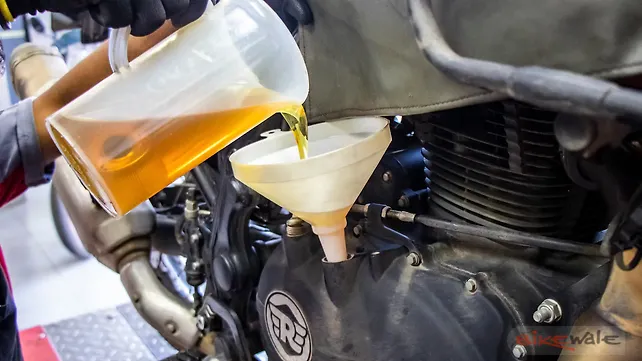 Royal Enfield Himalayan BS6 Service: Review - BikeWale