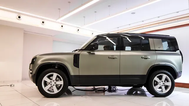 2020 Land Rover Defender: First look - CarWale