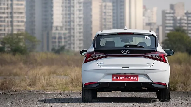 Hyundai i20 Price - Images, Colours & Reviews - CarWale