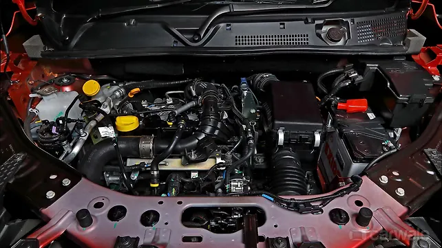 Nissan Magnite 1.0 Turbo CVT First Drive Review - CarWale