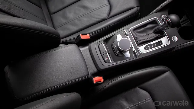 Audi Q2 Price - Images, Colors & Reviews - CarWale