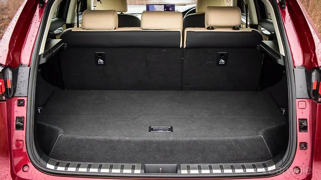 Lexus NX300h Review: Pros and Cons - CarWale