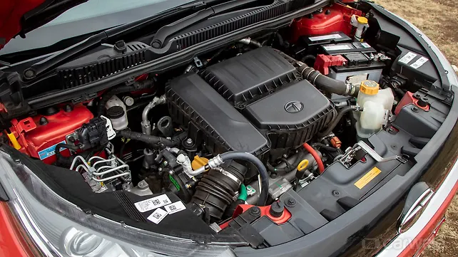 Tata Nexon Diesel Manual First Drive Review - CarWale