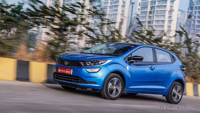 Tata Altroz Price - Images, Colours & Reviews - CarWale