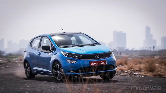 Tata Altroz iTurbo First Drive Review - CarWale