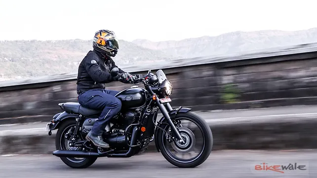 Jawa 42 Price - Mileage, Images, Colours | BikeWale