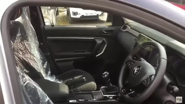 Renault Kiger arrives at dealerships ahead of launch in India - CarWale