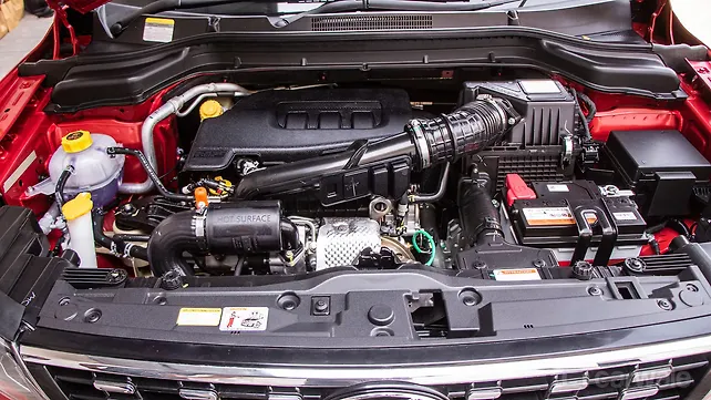 Mahindra XUV300 Petrol AutoShift AMT: First Drive Review - CarWale