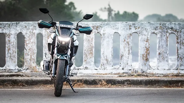Yamaha FZ25 Front View Image - BikeWale