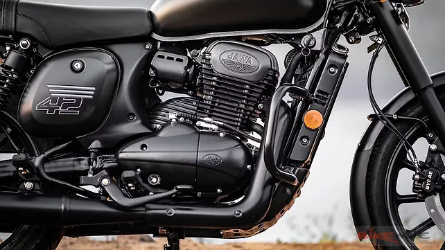 Jawa 42 Version 2.1: Image Gallery - BikeWale