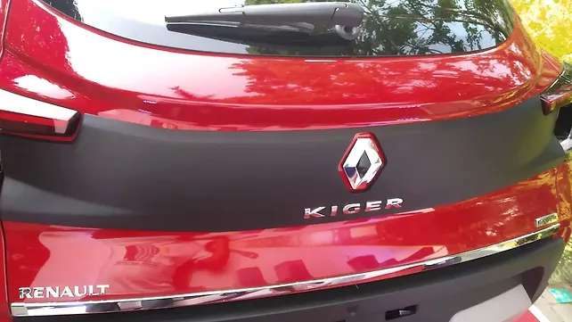 Renault Kiger with accessories - Now in pictures - CarWale