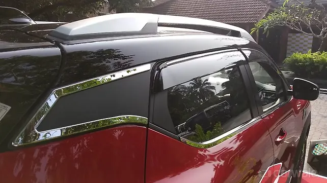 Renault Kiger with accessories - Now in pictures - CarWale