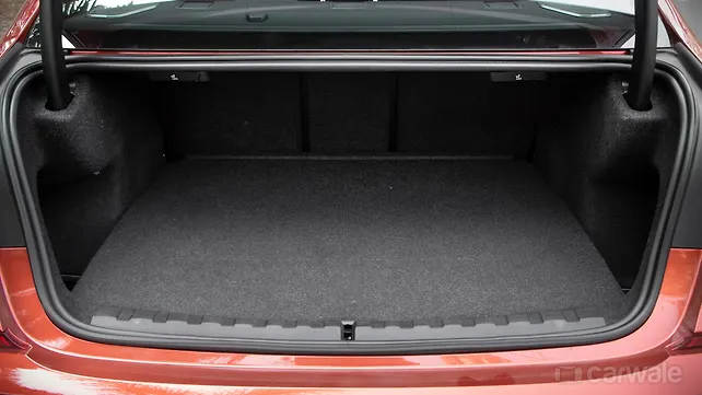 BMW 3 Series Price - Images, Colours & Reviews - CarWale