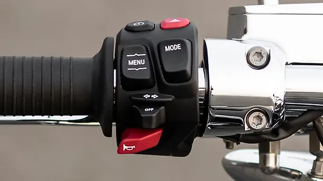 BMW R18 Front Disc Brake Caliper Image - BikeWale