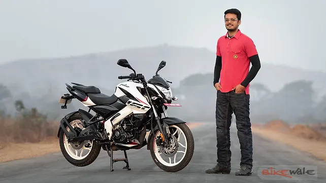 Bajaj Pulsar NS160 Price, Mileage, Review, Specs, Features, Models ...