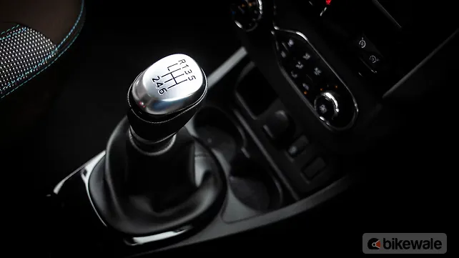 Renault Duster Price, Images, Specs, Reviews, Mileage, Videos | CarTrade