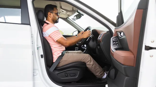 Hyundai Alcazar Price, Images, Specs, Reviews, Mileage, Videos | CarTrade