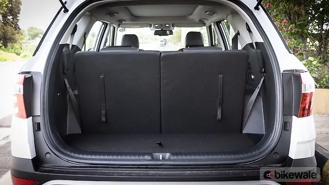 Hyundai Alcazar Images: Model Interior & Exterior Photo Gallery