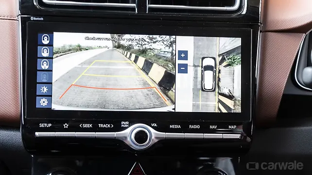 Hyundai Alcazar First Drive Review - CarWale