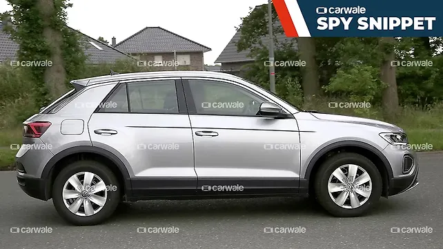 Volkswagen T-Roc facelift begins testing; spied undisguised - CarWale