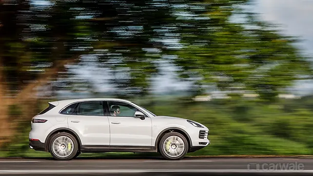 Porsche Cayenne Price - Images, Colours & Reviews - CarWale