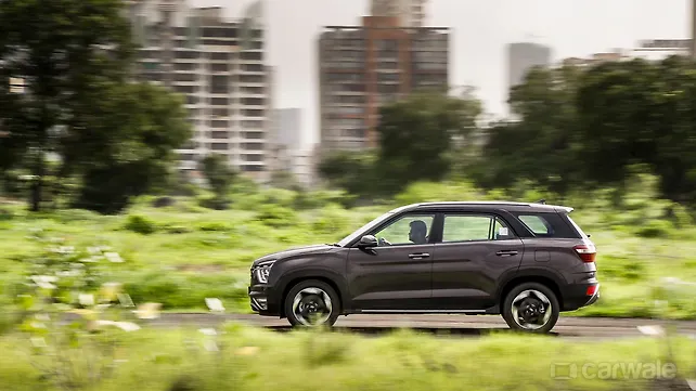 Hyundai Alcazar Price - Images, Colours & Reviews - CarWale