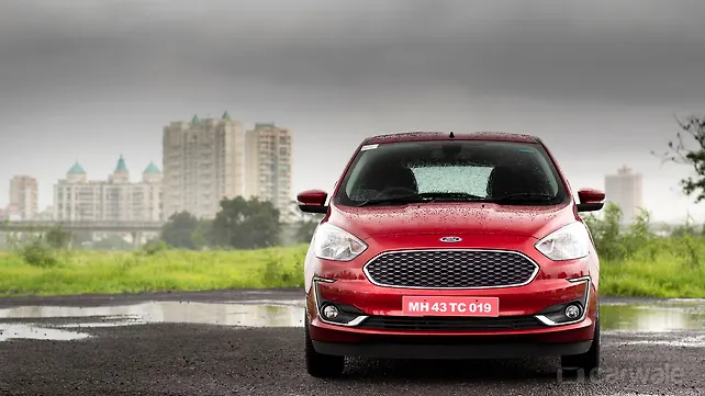 Ford figo Price - Images, Colors & Reviews - CarWale