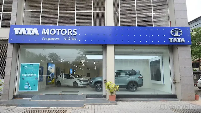 Tata Motors inaugurates eight new showrooms in Ahmedabad - CarWale