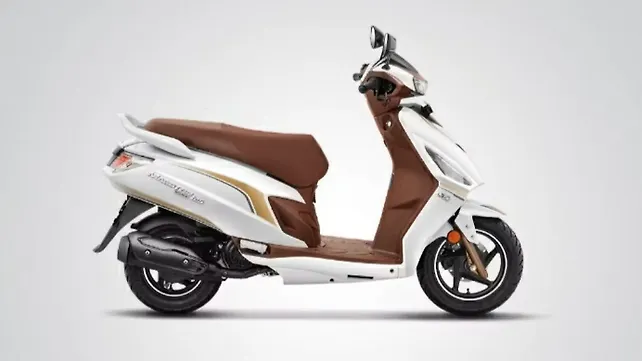 New Hero Maestro Edge 125: Image Gallery - BikeWale