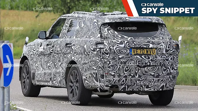 India-bound new-gen Range Rover Sport spied testing - CarWale