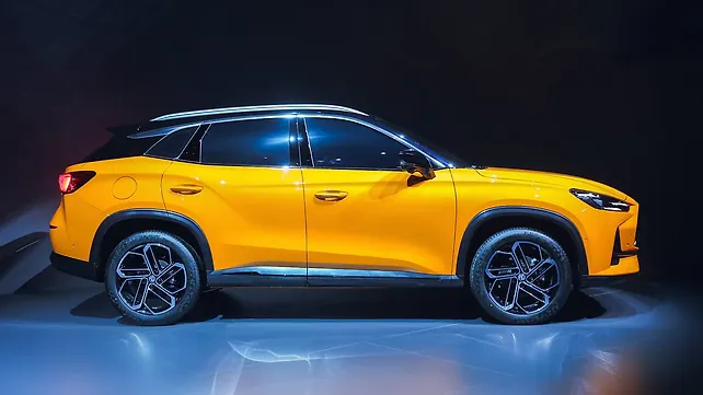 MG One revealed: Now in pictures - CarWale