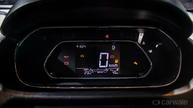 Tata Tiago NRG Price - Images, Colours & Reviews - CarWale