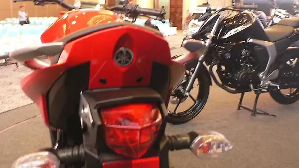 Yamaha FZ V 2.0 Price, Images & Used FZ V 2.0 Bikes - BikeWale