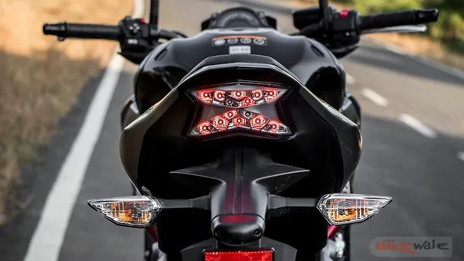 Kawasaki Z900 [2018-2019] Price, Images & Used Z900 [2018-2019] Bikes ...