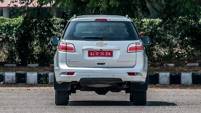 Chevrolet Trailblazer - Images, Colors & Reviews - CarWale