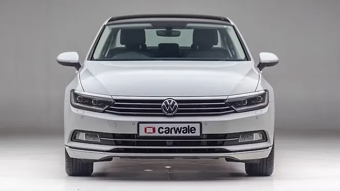 Volkswagen Passat - Images, Colors & Reviews - CarWale