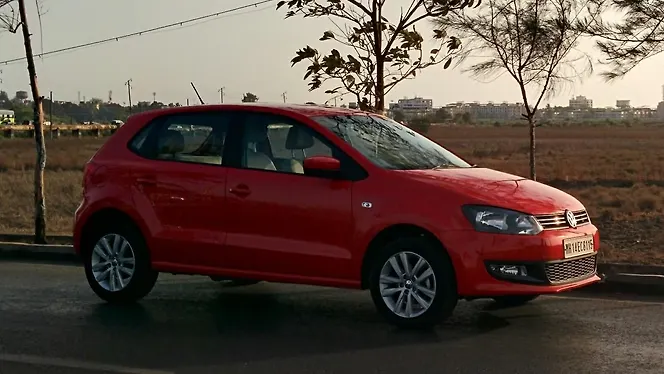 Discontinued Volkswagen Polo [2012-2014] Price, Images, Colours ...