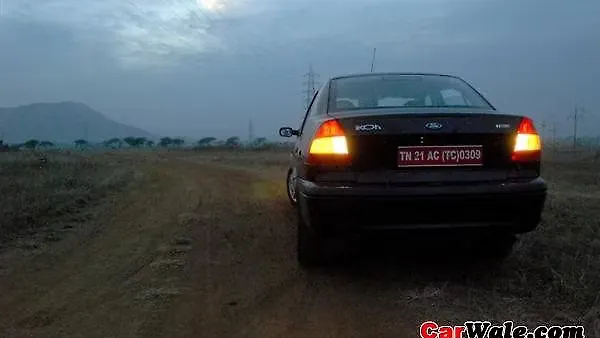 Ford Ikon - Images, Colors & Reviews - CarWale