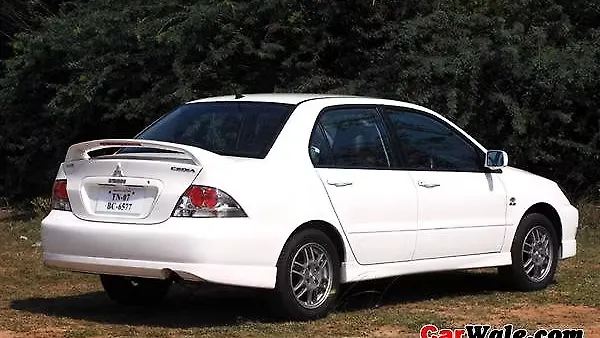 Discontinued Mitsubishi Cedia [2009-2013] Price, Images, Colours ...