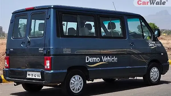 Tata Winger [2011-2016] Price - Images, Colors & Reviews - CarWale