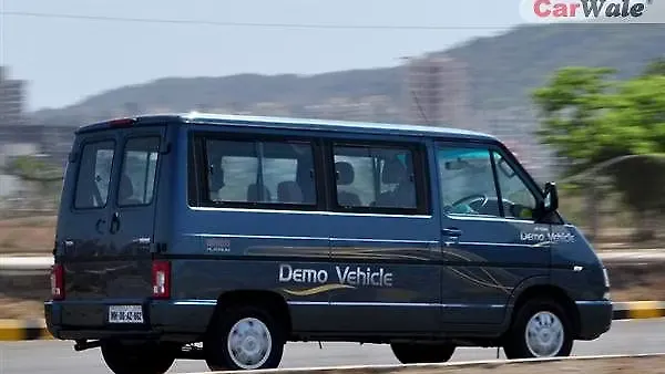 Tata Winger [2011-2016] - Images, Colors & Reviews - CarWale