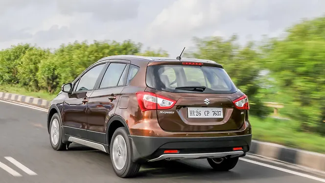 Discontinued S-Cross [2014-2017] Alpha 1.6 on road Price | Maruti S ...