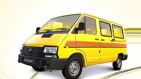 Discontinued Winger [2011-2016] Deluxe Long WB Hi Roof Non AC on road ...