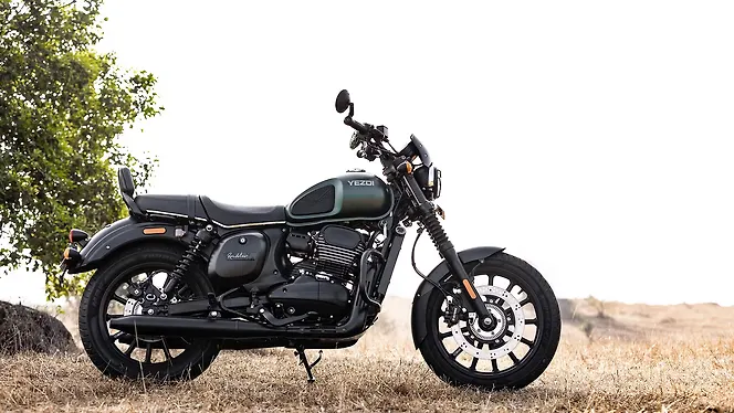 Yezdi Roadster Price - Mileage, Images, Colours | BikeWale